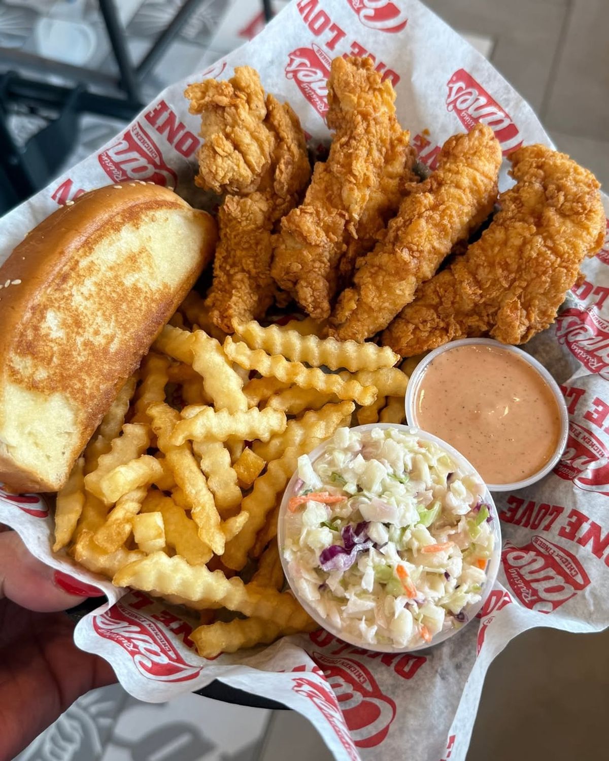Popular US chain with 'best chicken' finally launching in UK