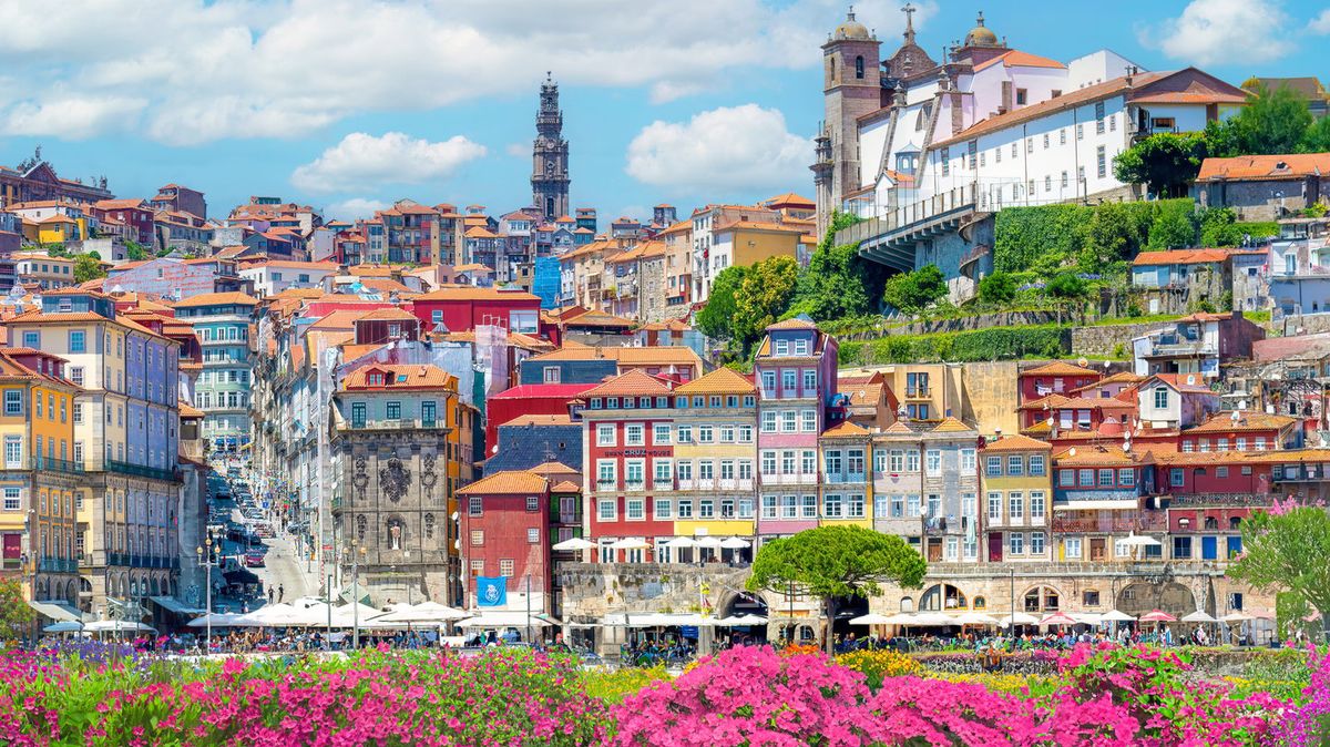Popular European hotspot bans sale of alcohol at night