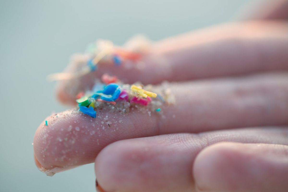 Experts think they've found easy way to reduce microplastics in water ...
