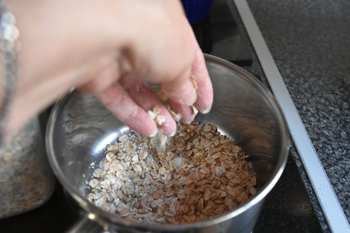 Experts share word of warning on 'Oat-Zempic' trend