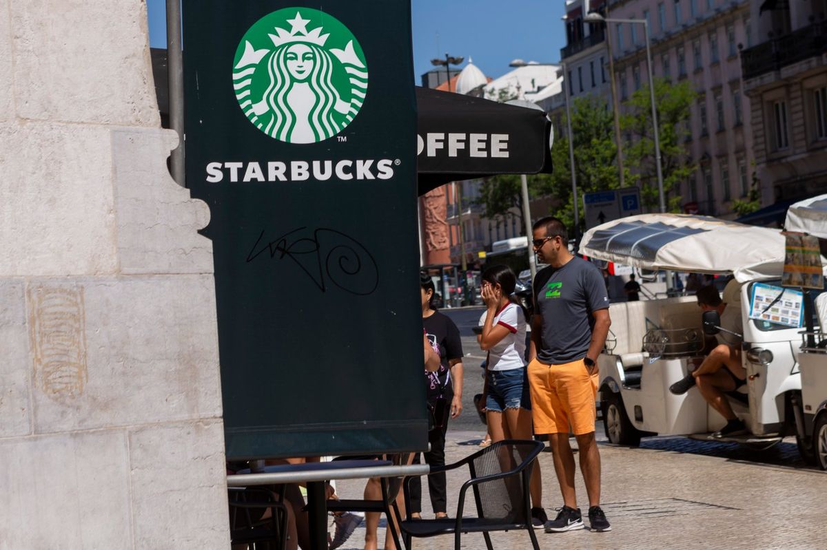 Starbucks CEO admits to major 'misfire' following wave of controversial ...