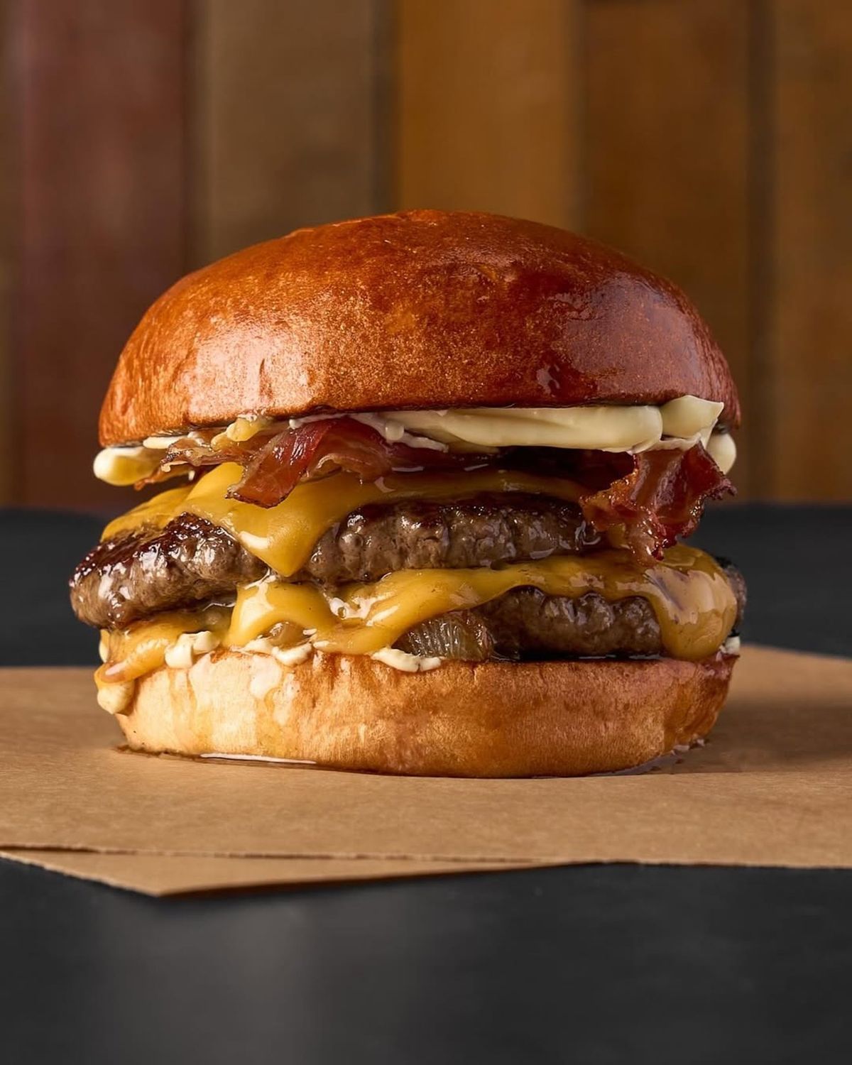 Popular UK burger chain left with just one restaurant following wave of ...