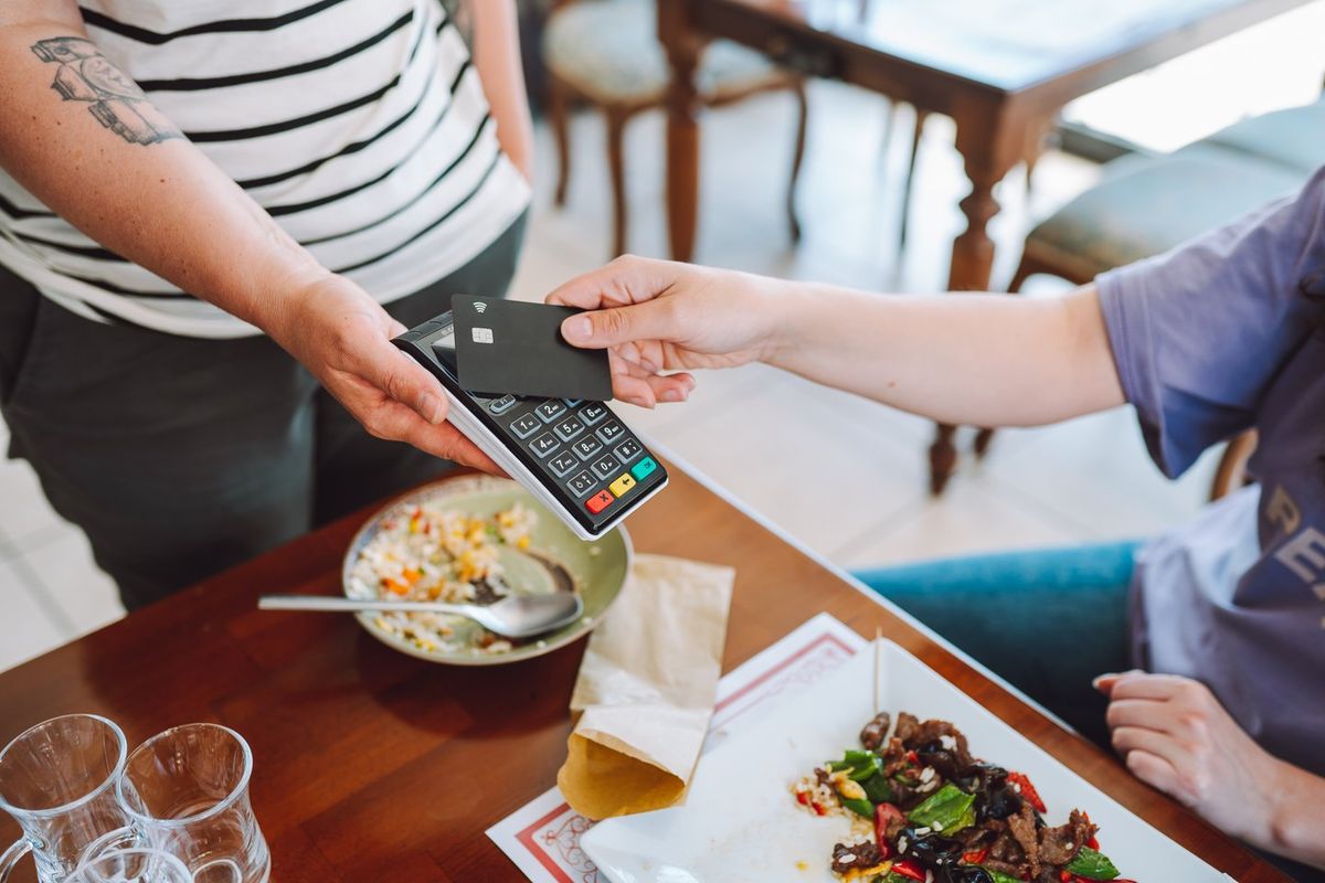 Why you should never tip with your credit card when eating out
