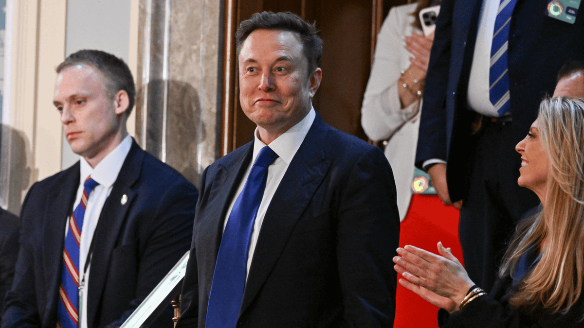 Elon Musk just made a very unusual outfit choice and the reason behind ...