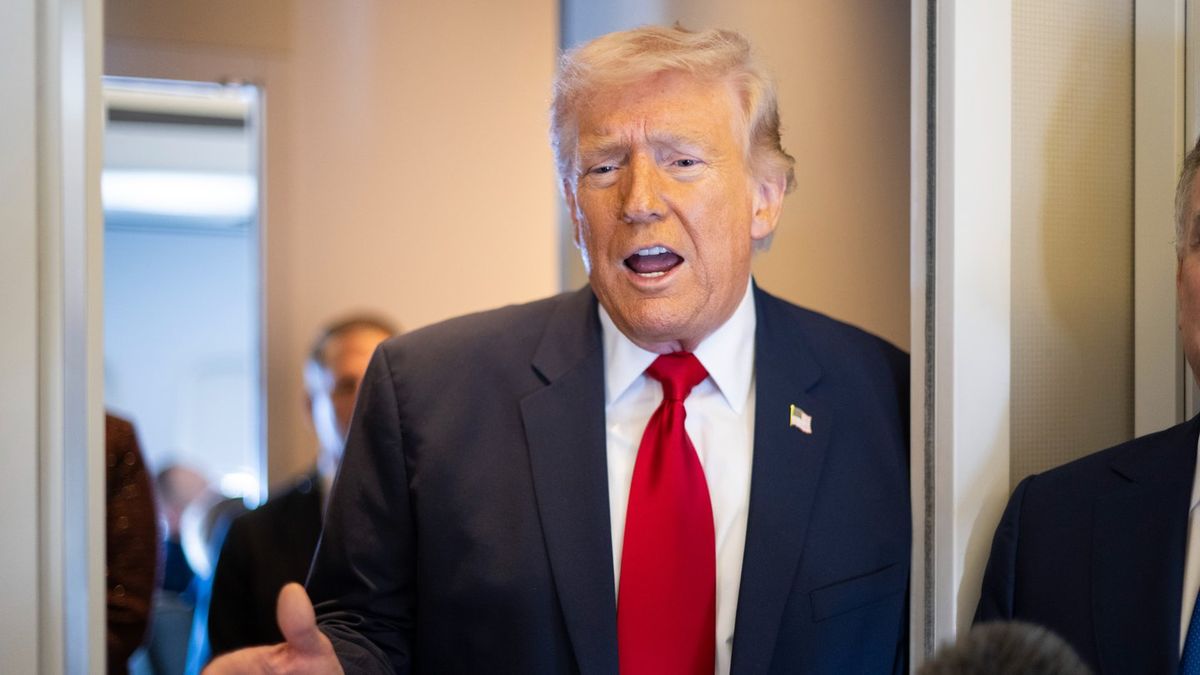 Donald Trump says it wasn't US who bombed elementary school that killed ...