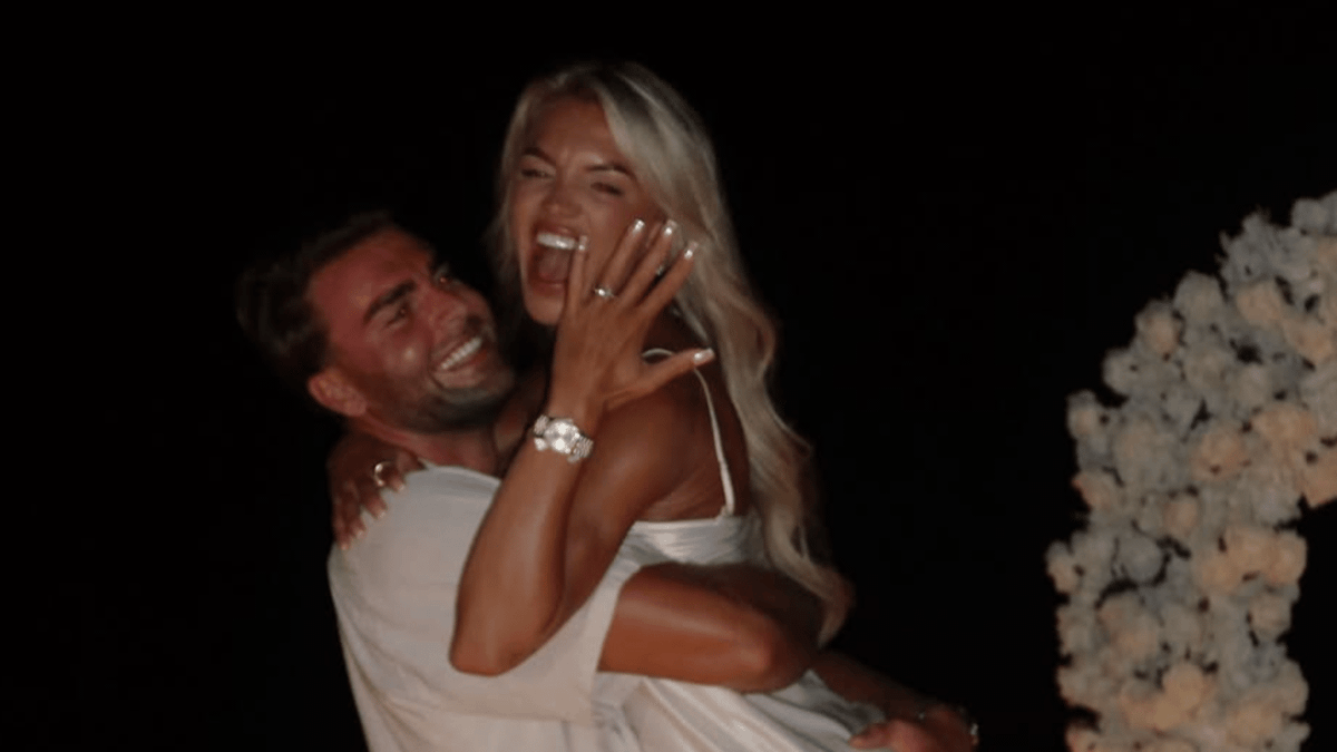 Love Island stars Molly Smith and Tom Clare announce engagement