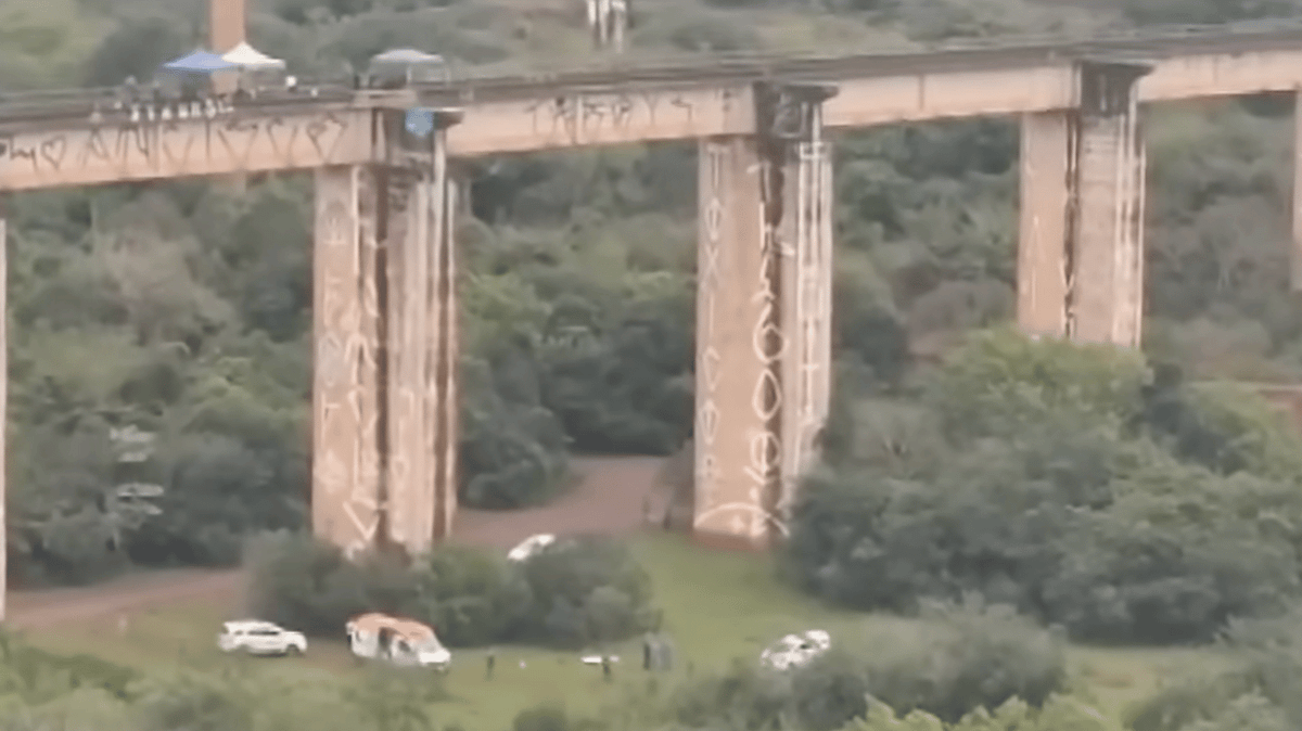 Brazil rope-jump victim, 21, shared post about it before falling to her ...