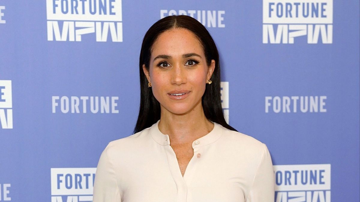 Hollywood actor gives surprising 3-word verdict on working with Meghan ...