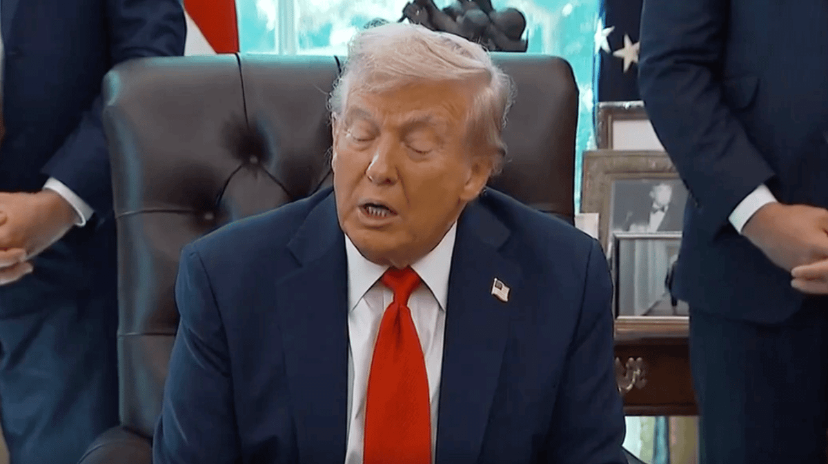Donald Trump gets confused during press conference and it’s got ...