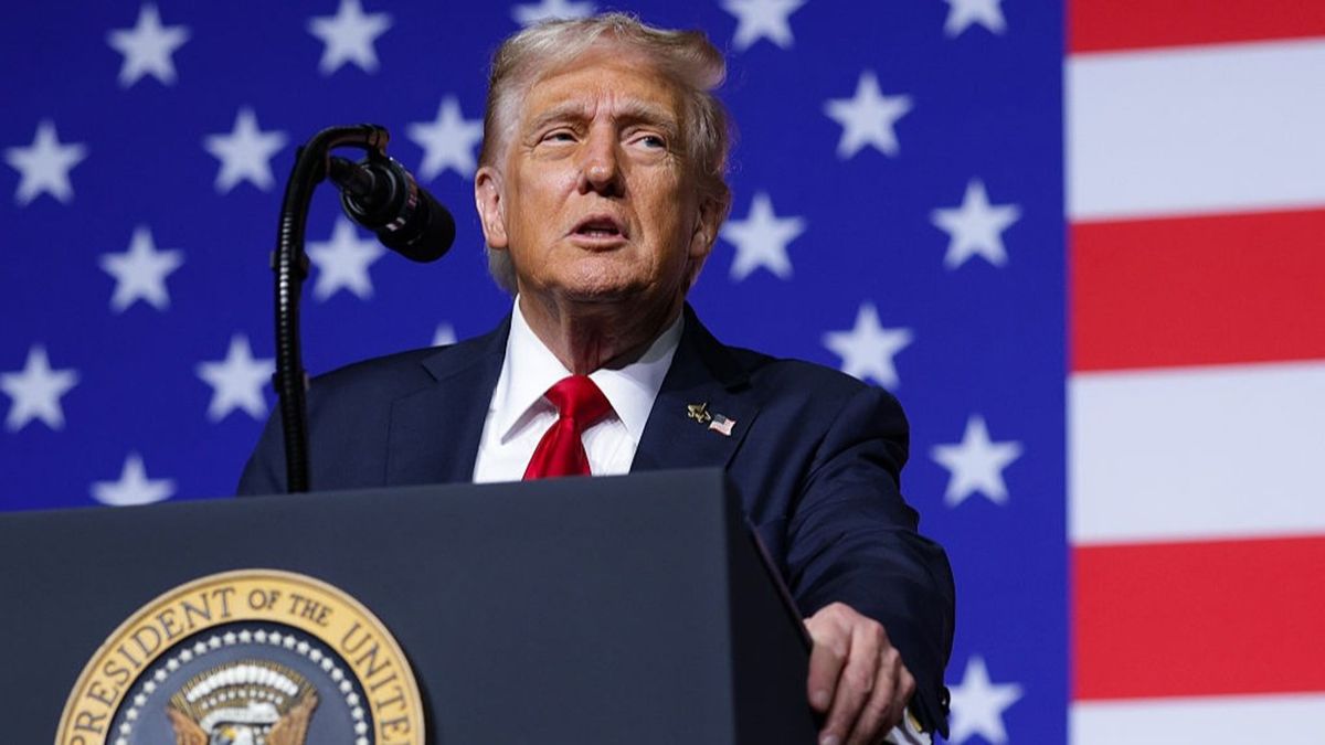 Americans furious after seeing White House ‘joke’ as US government is ...