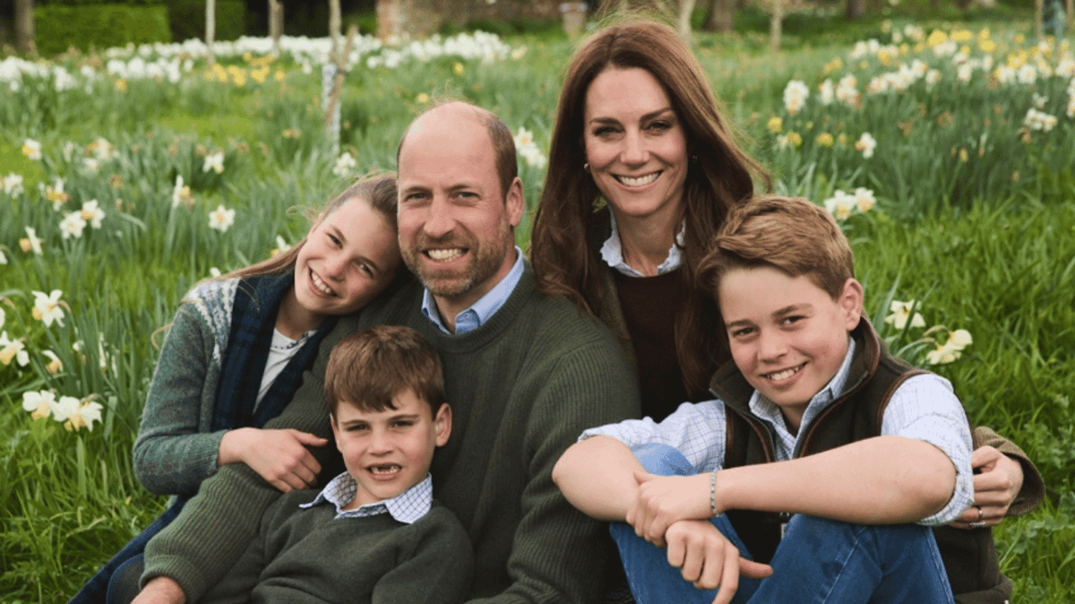 Prince William and Kate Middleton welcome newest member of family