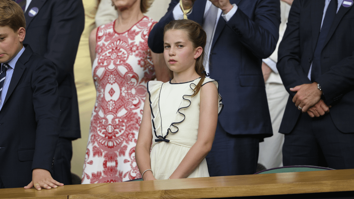 Royal fans spot Prince Charlotte's hilarious response to Prince George ...