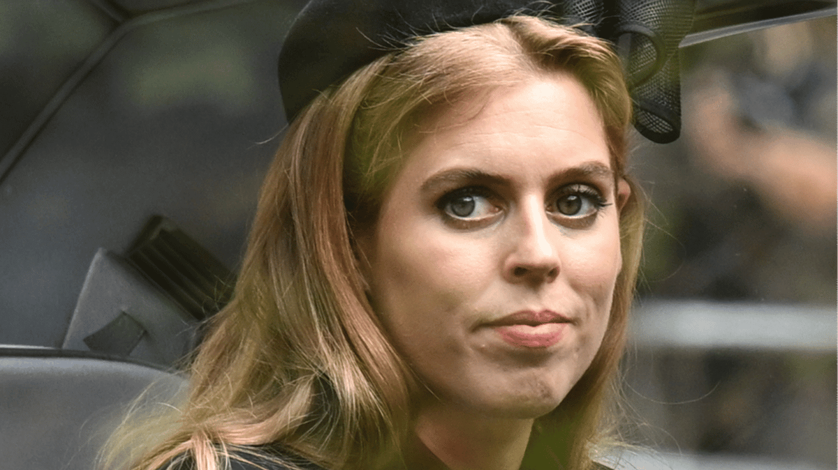 Royal fans spot new photo of Princess Beatrice’s premature baby in ...
