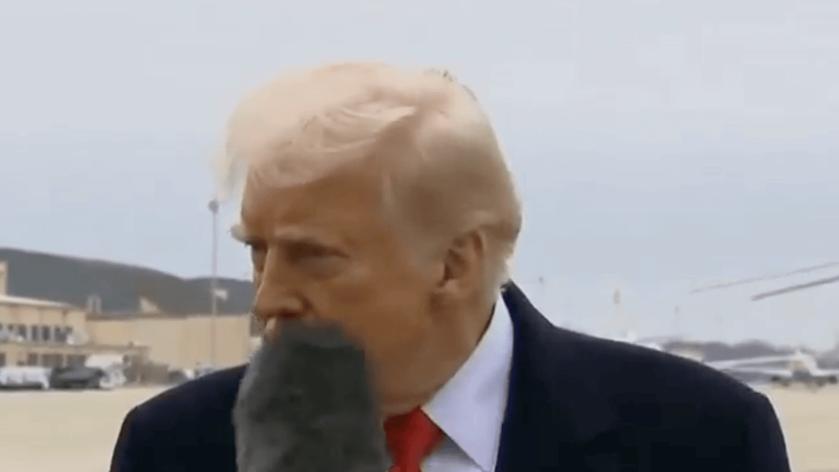 Body language expert reveals how Donald Trump 'really felt' about being ...