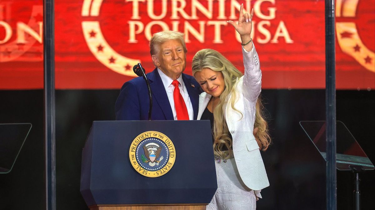 Erika Kirk’s hand signal with Donald Trump explained as people question ...