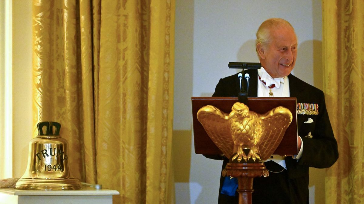 King Charles III gifts Donald Trump a golden bell and people think ...