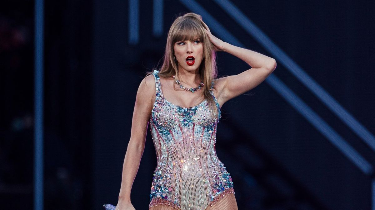 Bizarre theory about Taylor Swift’s belly button sparked following the ...