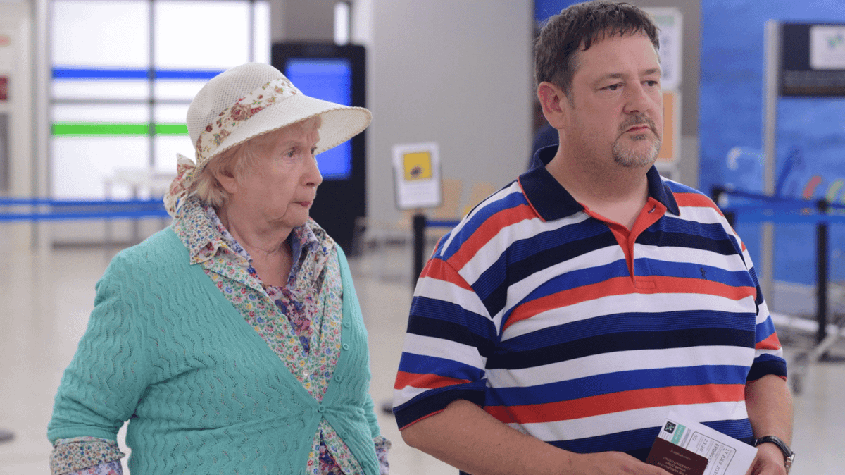 Johnny Vegas shares heartbreaking tribute to Benidorm co-star Elsie ...