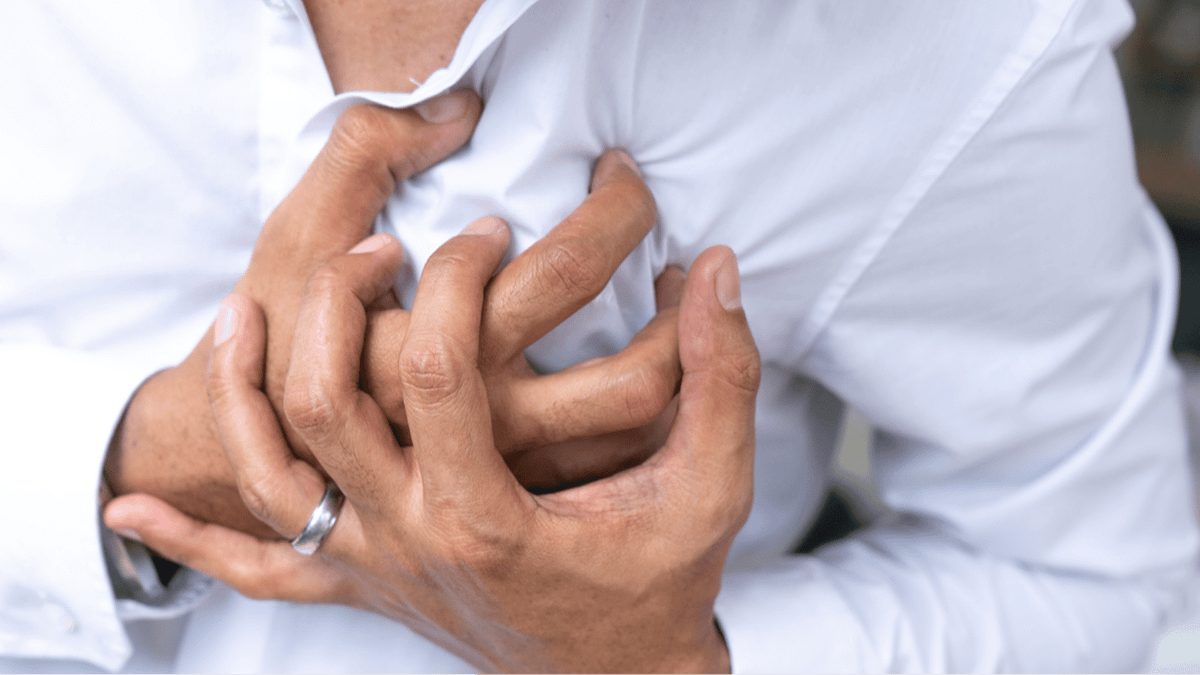 Five subtle signs you're about to have a heart attack as most people ...