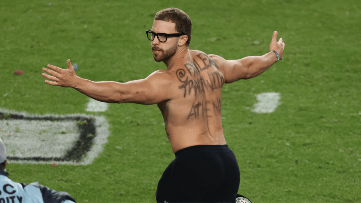 Super Bowl streaker shares POV of incident where he ran across field ...