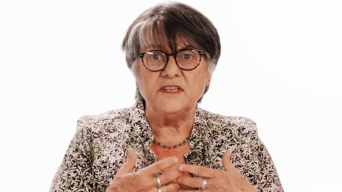 Former cult member answers the one question about cult leaders that ...
