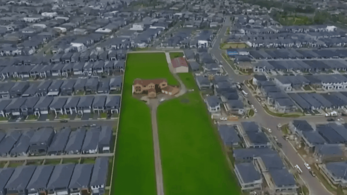 Neighbors of family who turned down $50m from developers who built ...