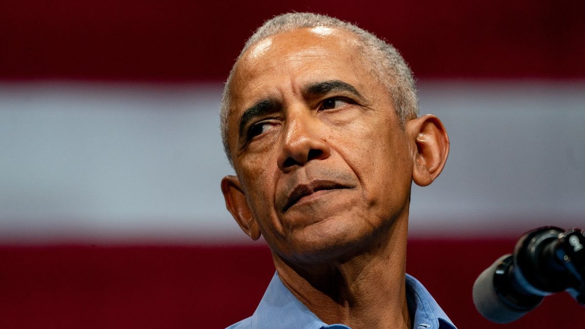 Barack Obama breaks silence on racist video shared by Trump depicting ...