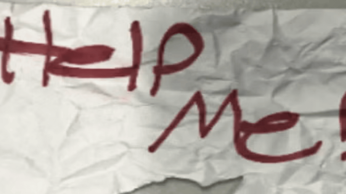 'Help me' sign leads to rescue of kidnapped 13-year-old girl