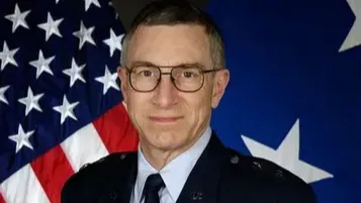 Disappearance of UFO expert who knows 'most sensitive secrets' of US ...