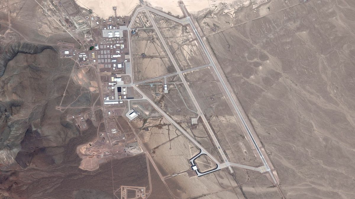 US Air Force admits FBI is investigating strange crash at Area 51 as ...