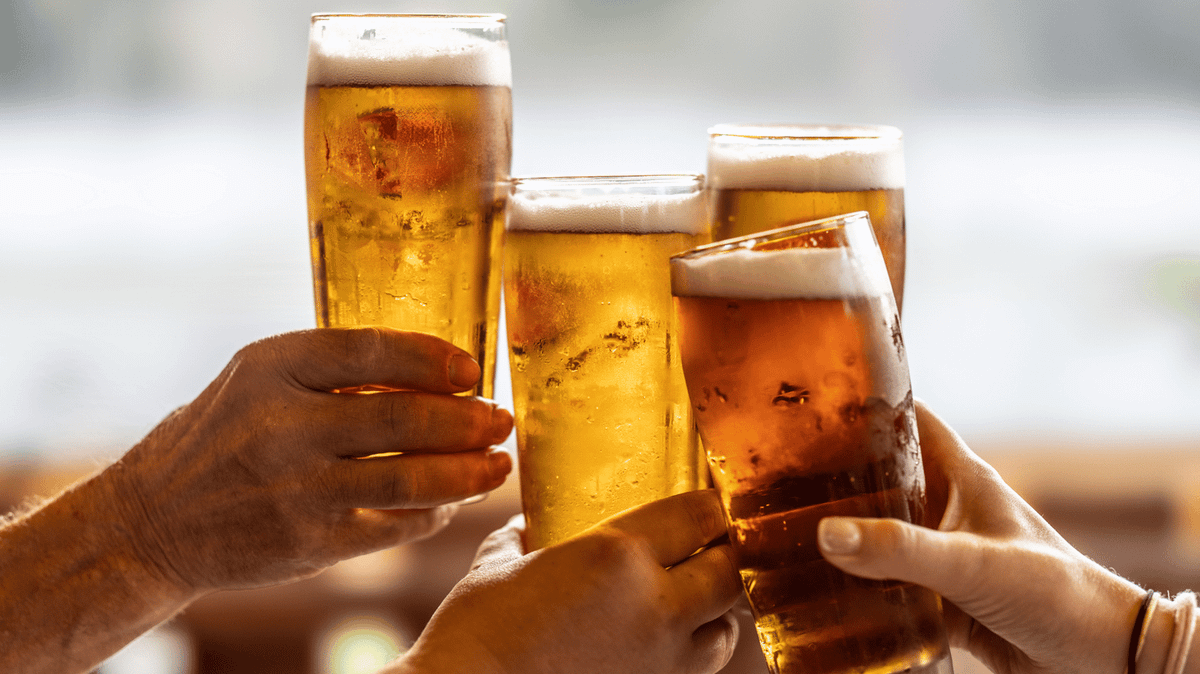 Doctor reveals the 10 signs that your alcohol intake could be a cause ...