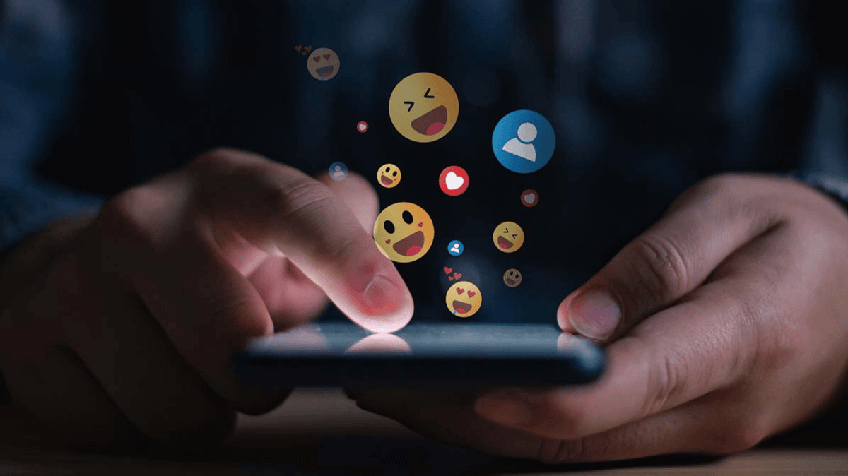 Experts issue warning on hidden meaning behind emojis kids are using