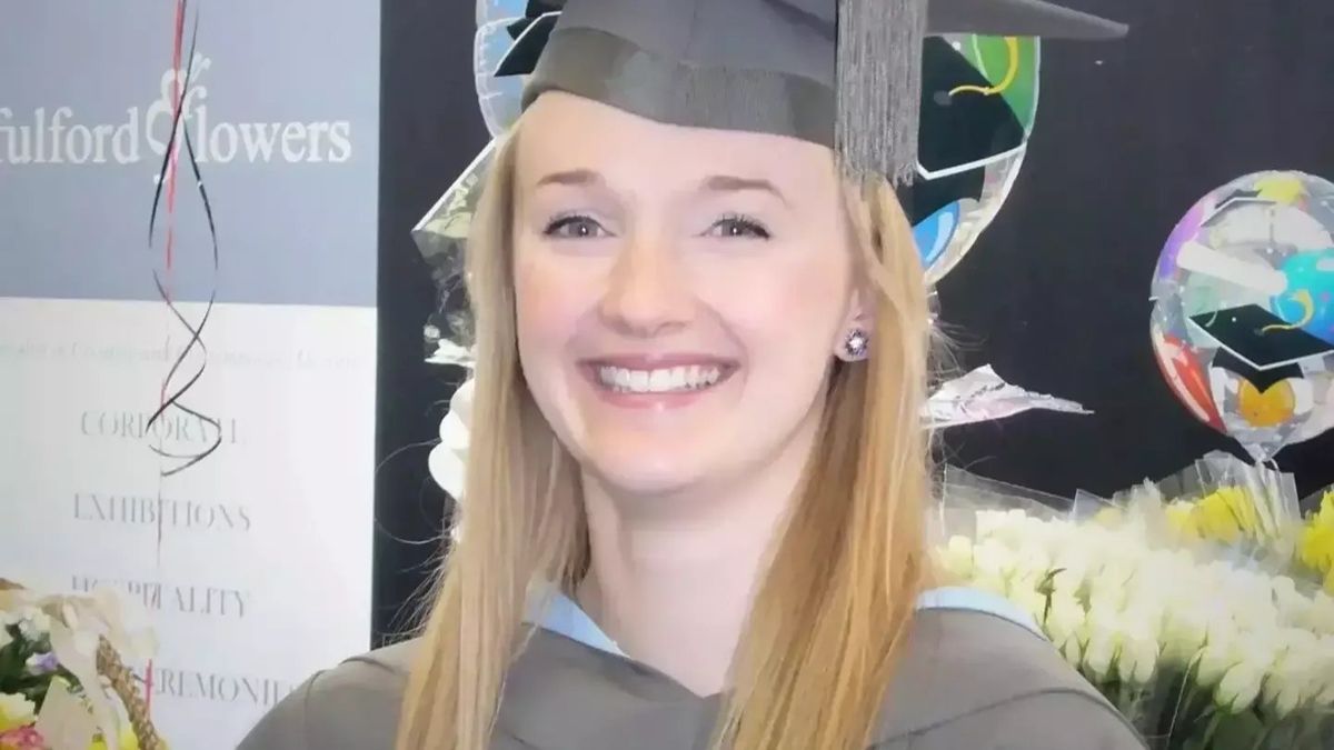Woman, 27, who died after being told she was 'too young' to get cancer ...