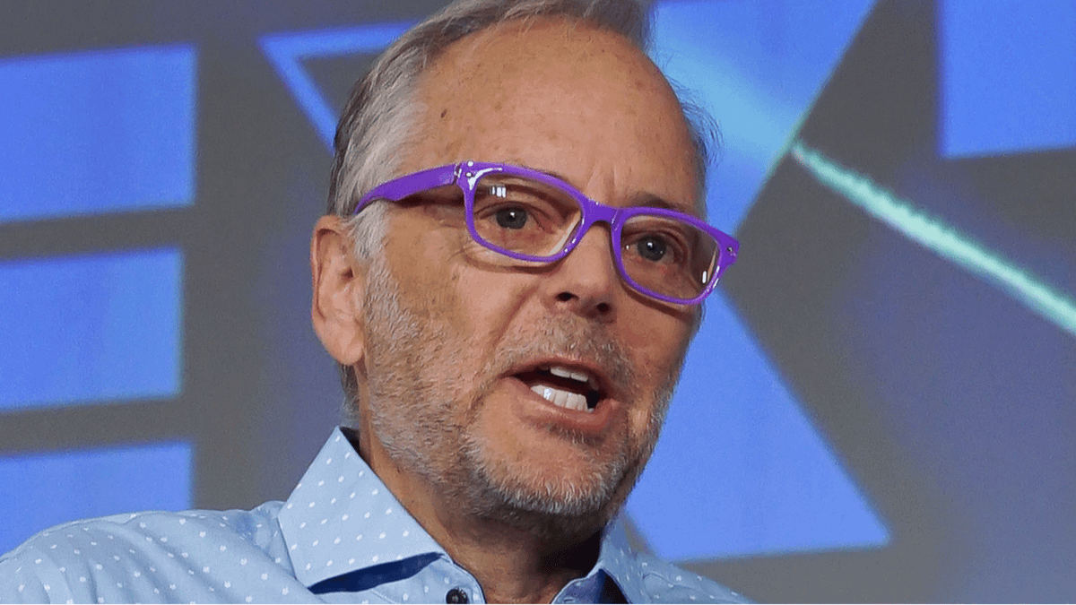 Man diagnosed with rare blood cancer claims AI ‘saved his life’ after ...
