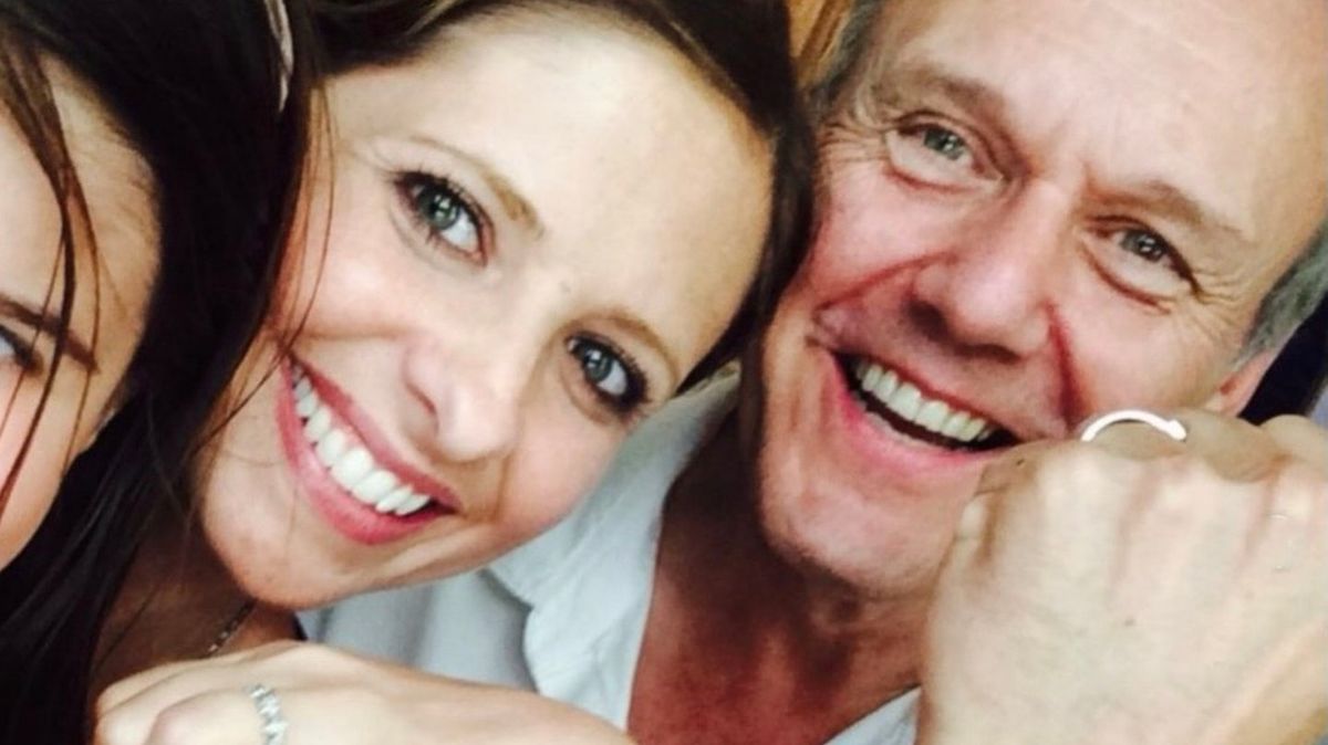 Sarah Michelle Gellar pays tribute to late Buffy co-star Anthony Head ...