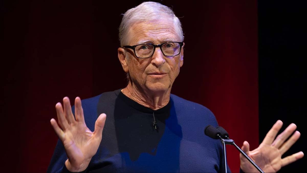 AI reacts to Bill Gates' bold claim that only three jobs will survive ...