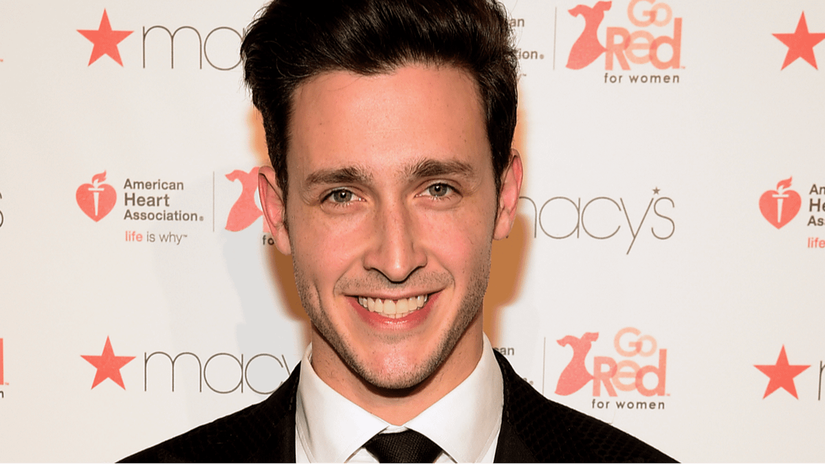 What ‘world’s hottest doctor’ looks like now at 35