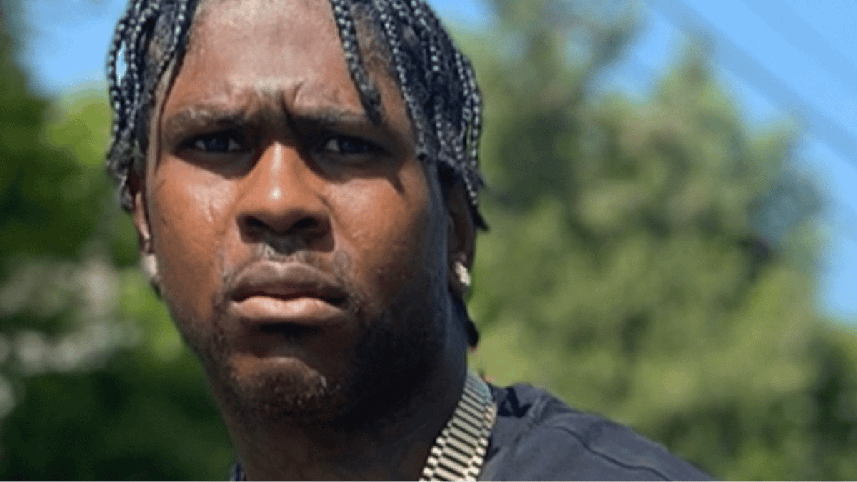 Rapper 4xtra ‘loses fingers’ in fireworks explosion after making ...