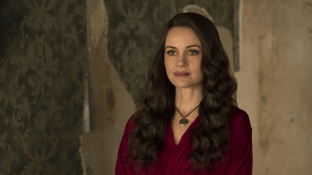 Stephen King hailed 93% Netflix mini-series with best jump scare ever ...