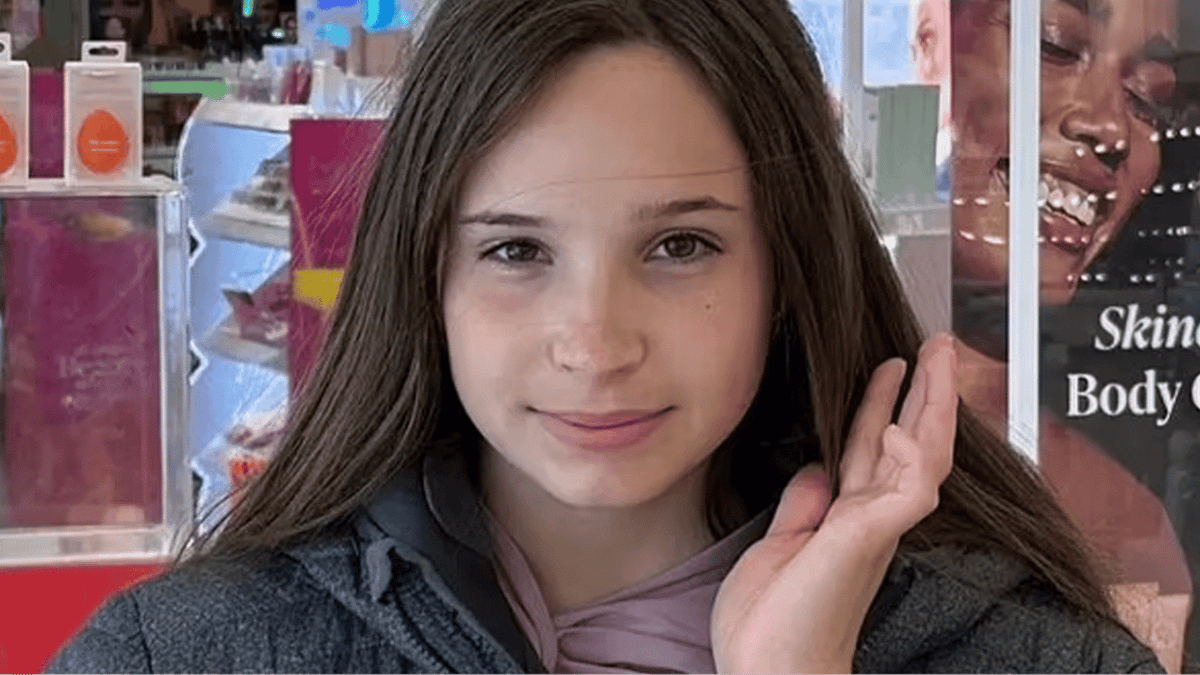 Missing girl, 15, found alive six weeks after disappearance 500 miles ...