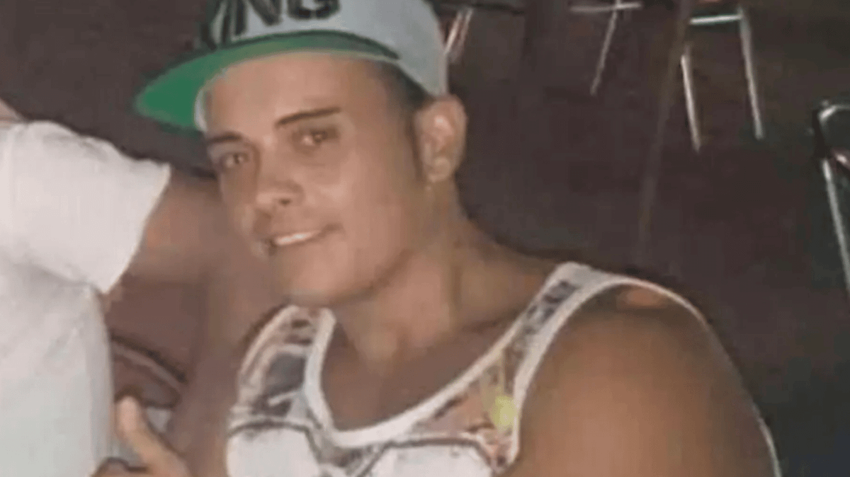 Family of streamer speaks out as he dies during live broadcast after ...