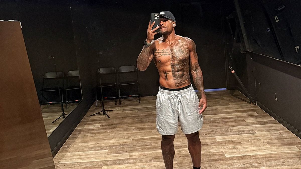 Virginia man lost 120lb in 9 months by 'habit stacking'