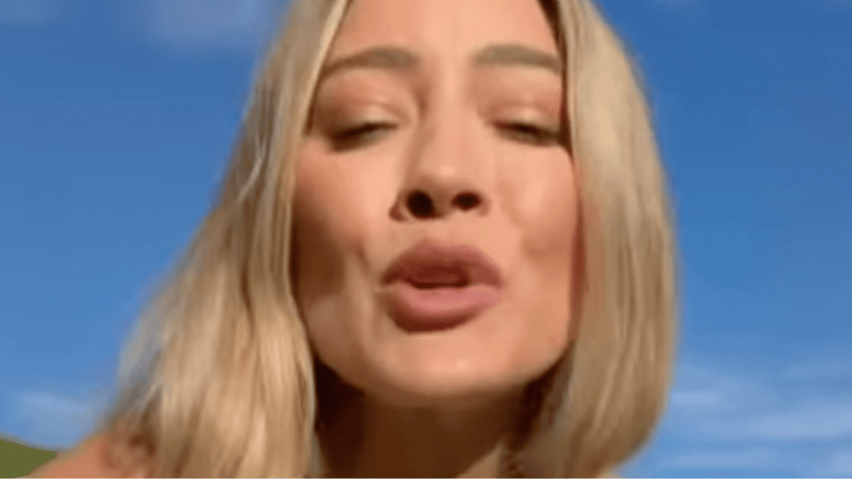 Hilary Duff makes unexpected sex confession amid Ashley Tisdale calling ...