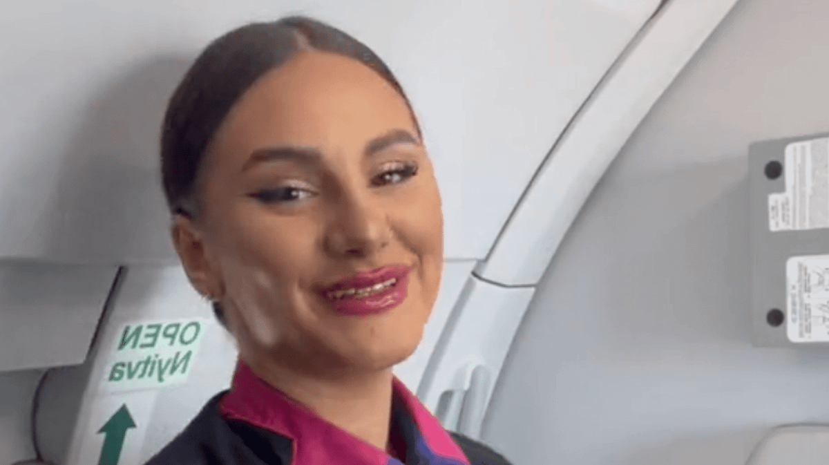 Flight attendant reveals why your answer is very important when they ...