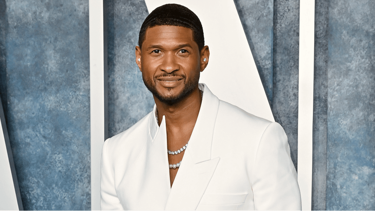 Fans shocked at 'gross' moment Usher seemingly calls man over to hold ...