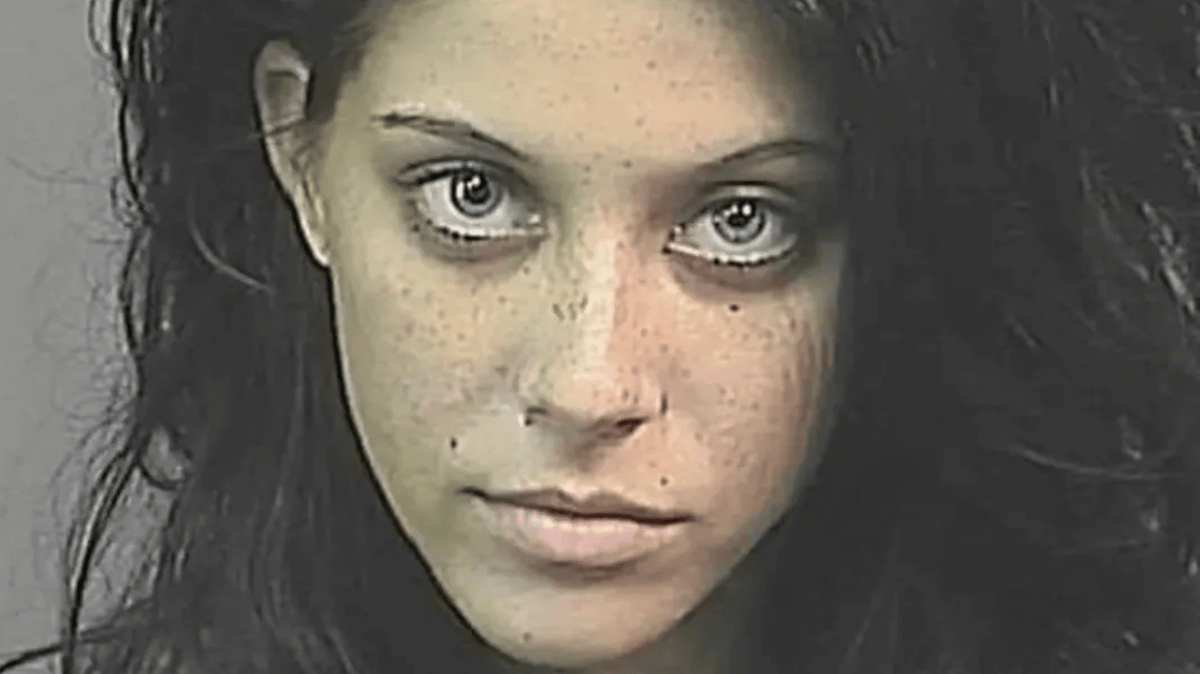 What 'mugshot beauty' Sara Jane Isbister looks like now as she ...