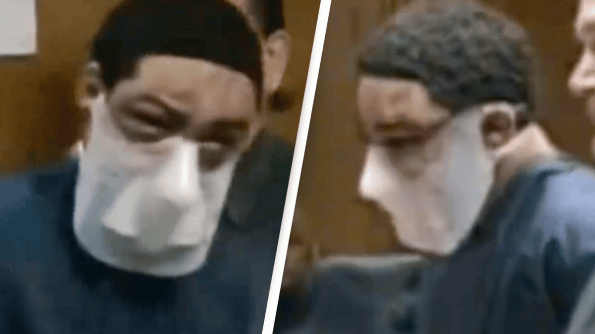 Cop killer enters court wearing strange mask leaving family shocked ...