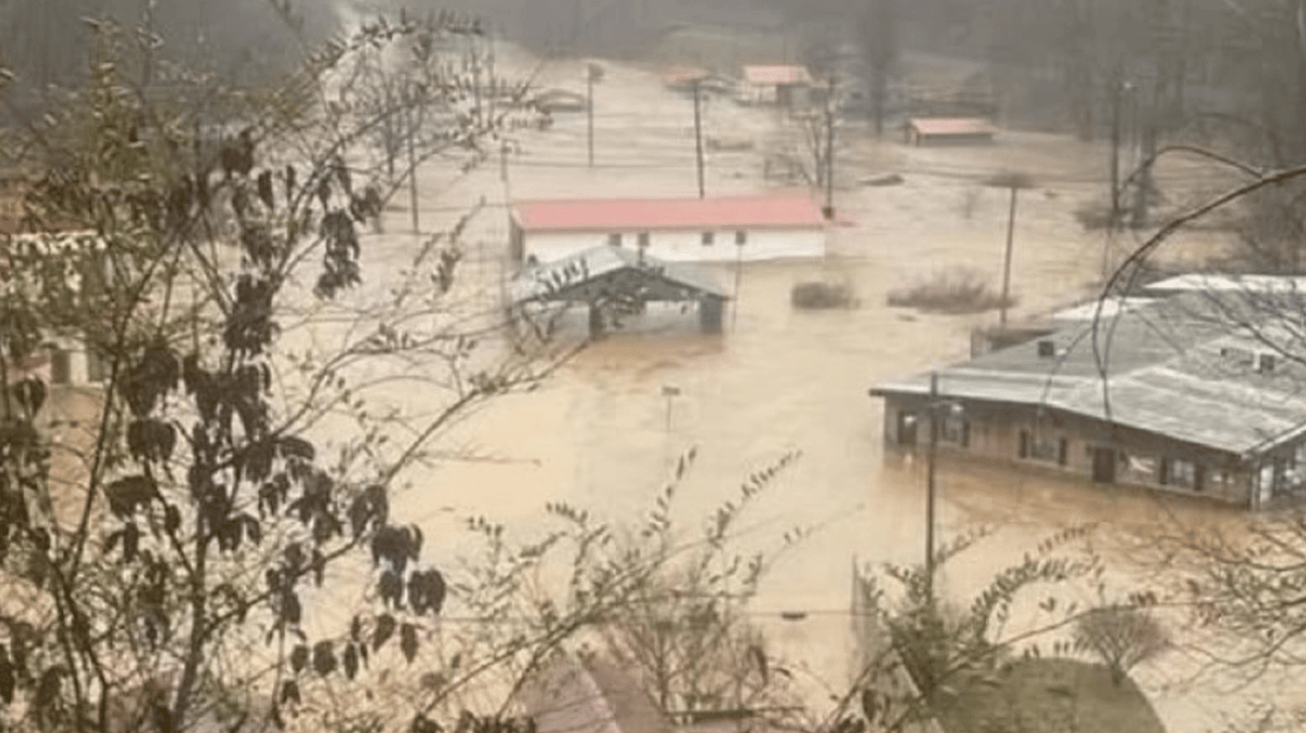 Authorities issue warning after terrifying footage shows moment entire ...