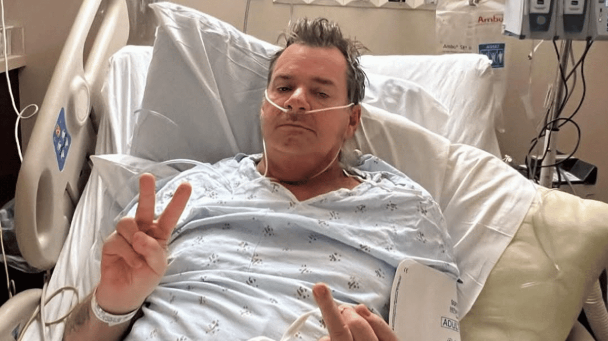 Symptoms and causes of rock star's 'aggressive' cancer as his family ...