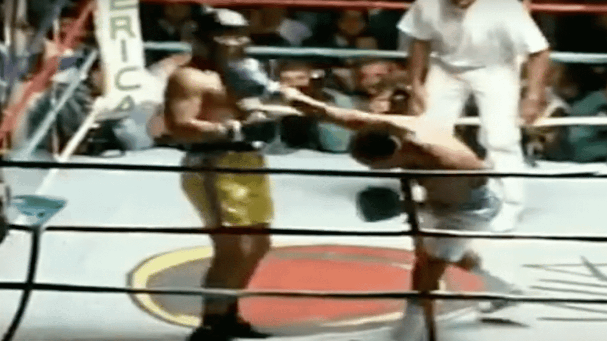 Diego Maradona stepped into the boxing ring to face professional boxer ...